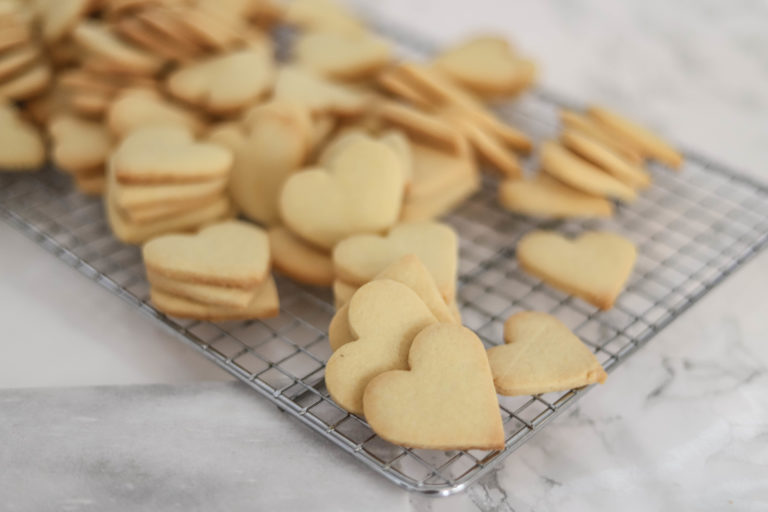 How To Make Sugar Cookies | The Style Aesthetic